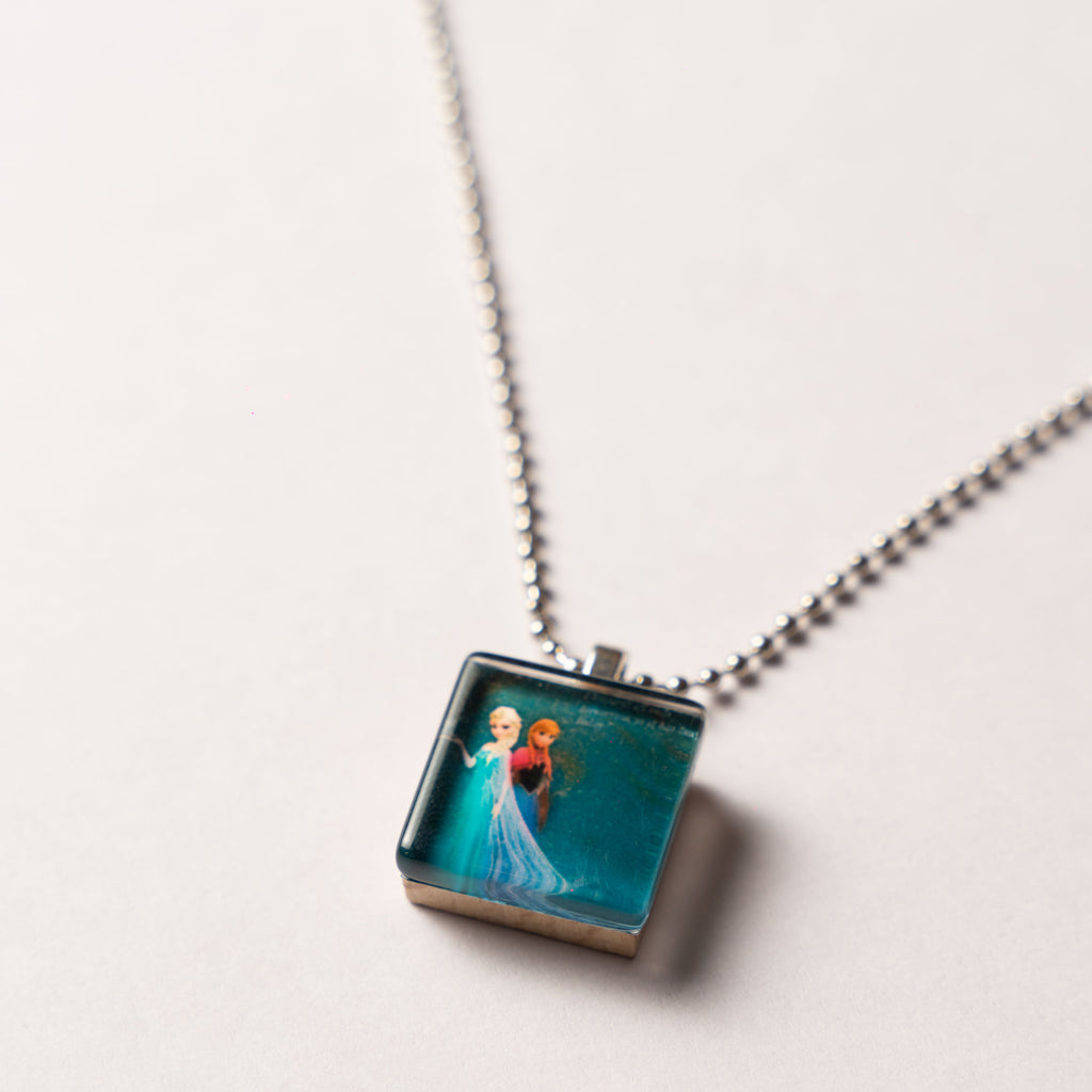 Anna Elsa Square Necklace